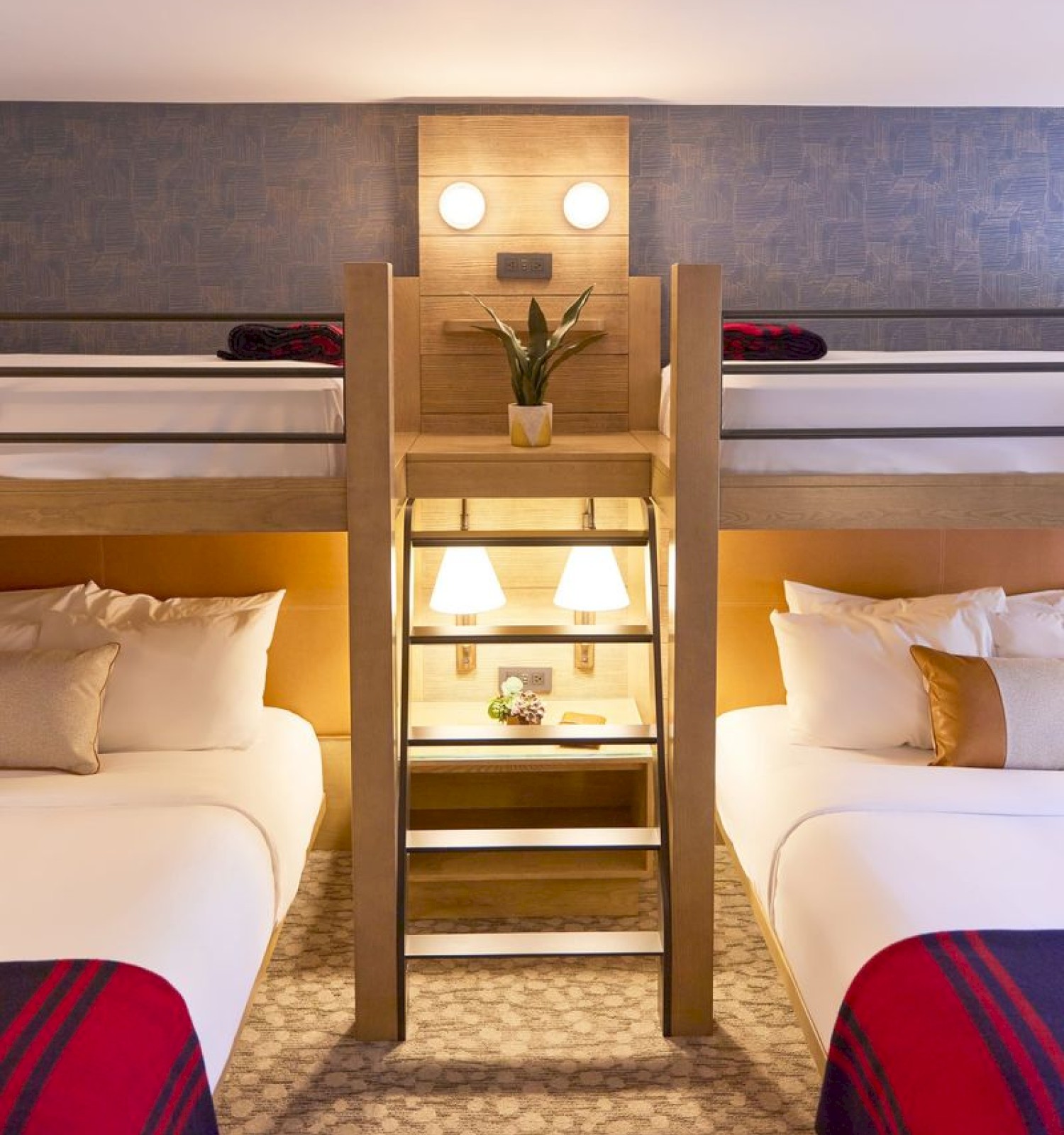 Available Rooms At The Riverhouse On The Deschutes in Bend, Oregon