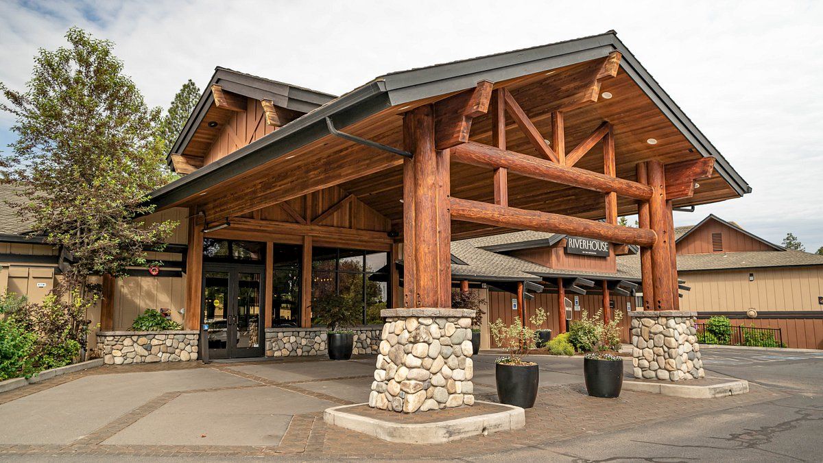 Riverhouse Lodge: Blog